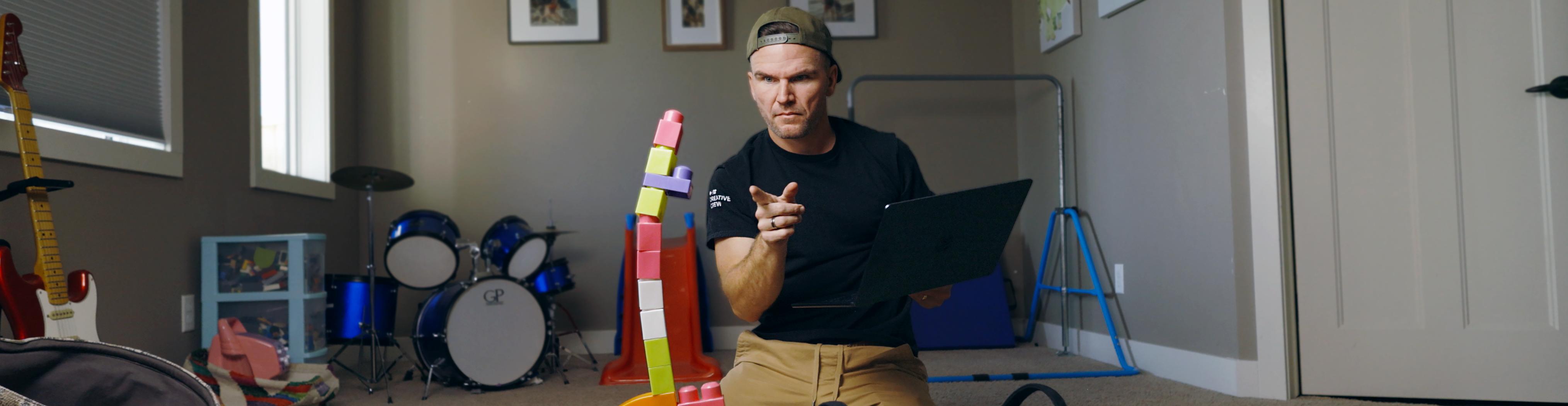 Brad Hussey | Discover